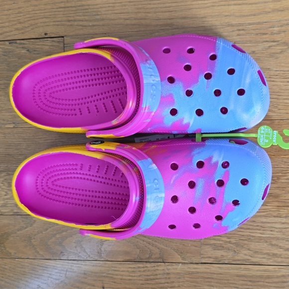 CROCS | Shoes | Croc Brand Mens Pink And Blue Shoes Size 1 | Poshmark